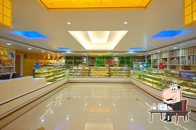 Shree Mithai, Chennai, Nehru Park - Restaurant menu, prices and reviews