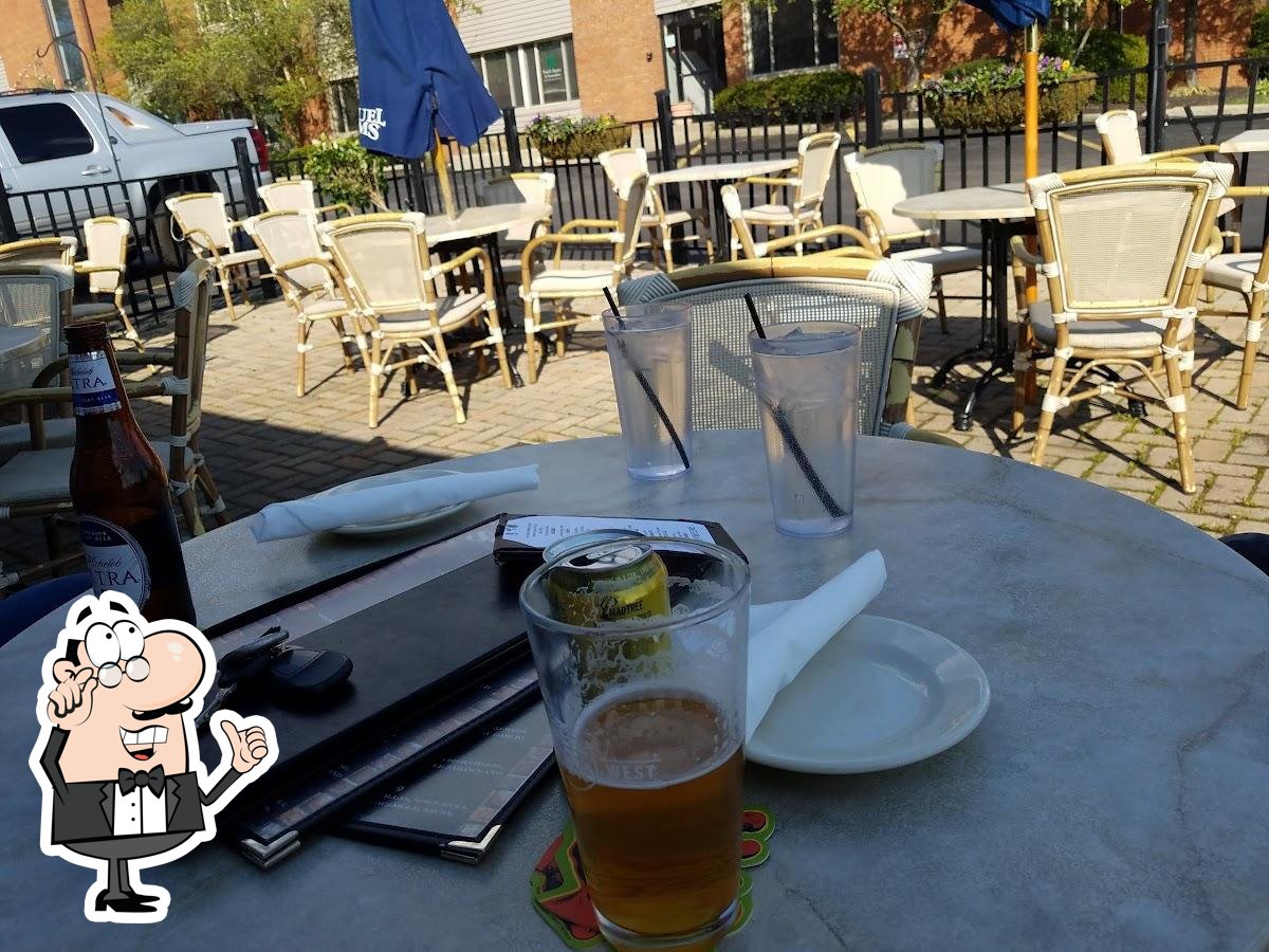Slatts Pub & Grill, Cincinnati - Restaurant menu, prices and reviews