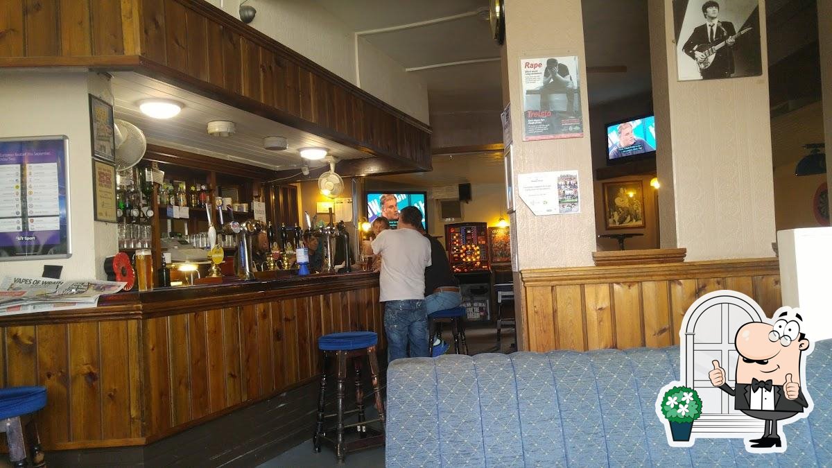 Rheola Hotel in Porth - Restaurant reviews