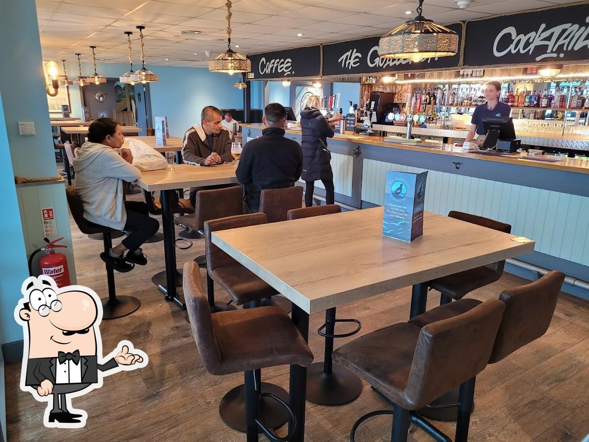The Guillemot Bar, Bideford - Restaurant menu, prices and reviews