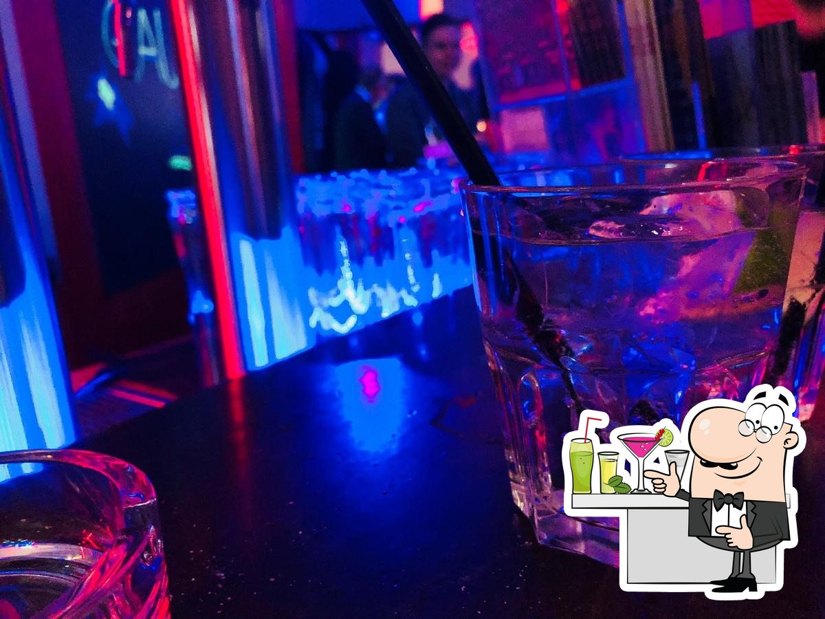 Red Carpet Nightlife pub & bar, Vienna - Restaurant reviews