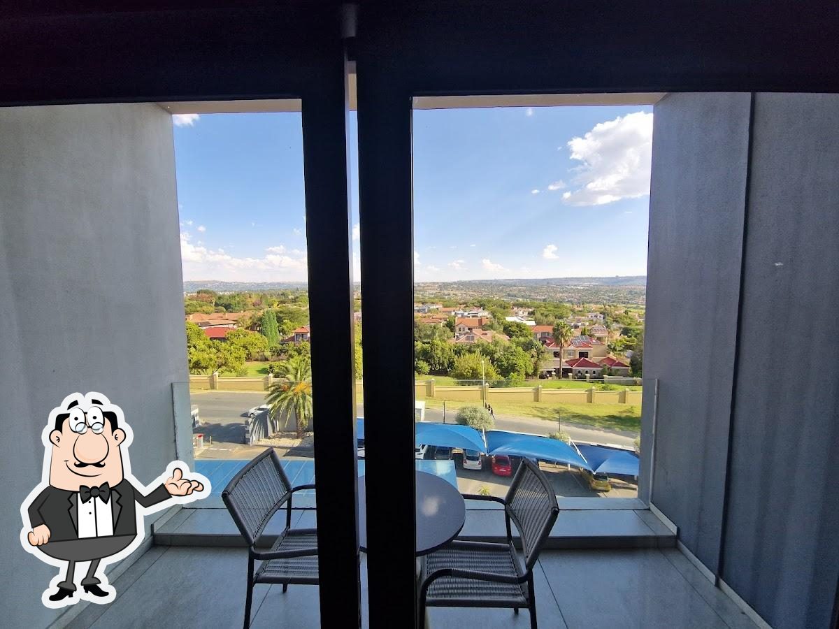 Blueberry Hill Hotel, Roodepoort - Restaurant menu, prices and reviews