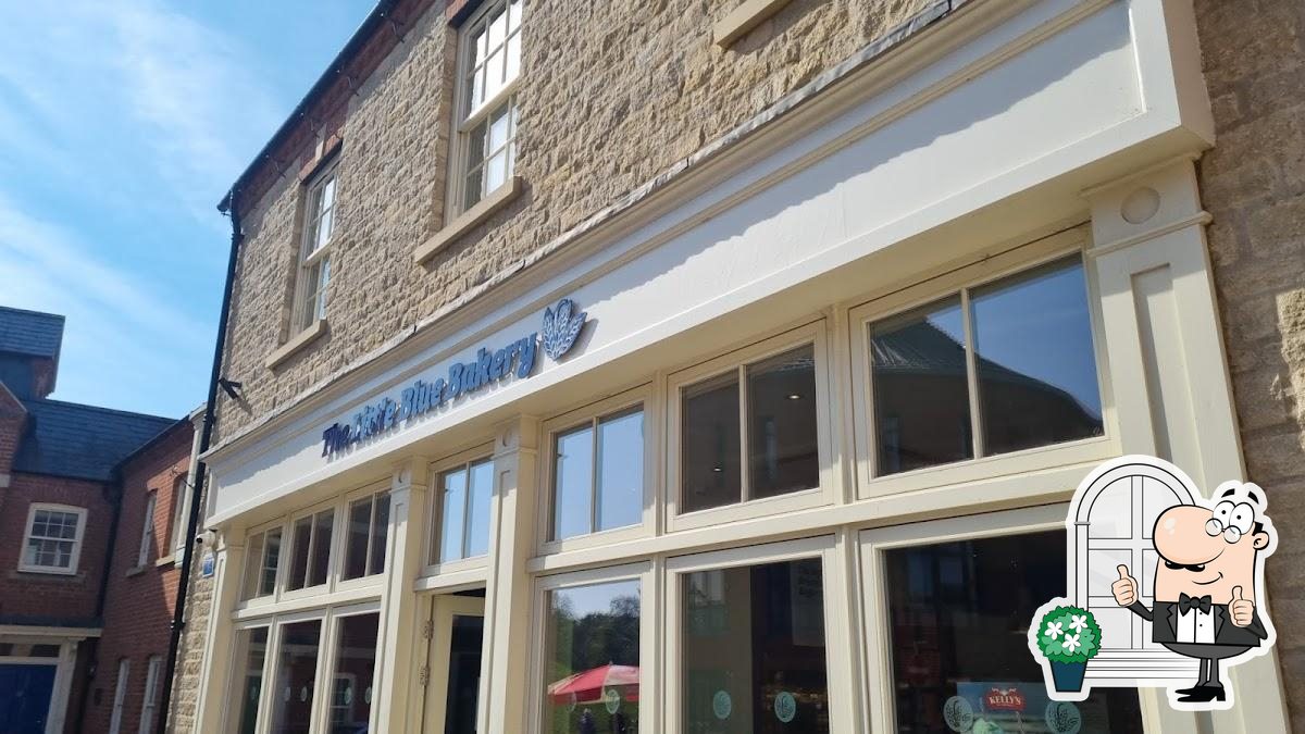 Crompton's Bakery in Towcester - Restaurant reviews