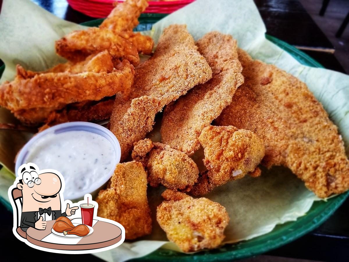 Fish Shack, 700 E 15th St in Plano - Restaurant menu and reviews