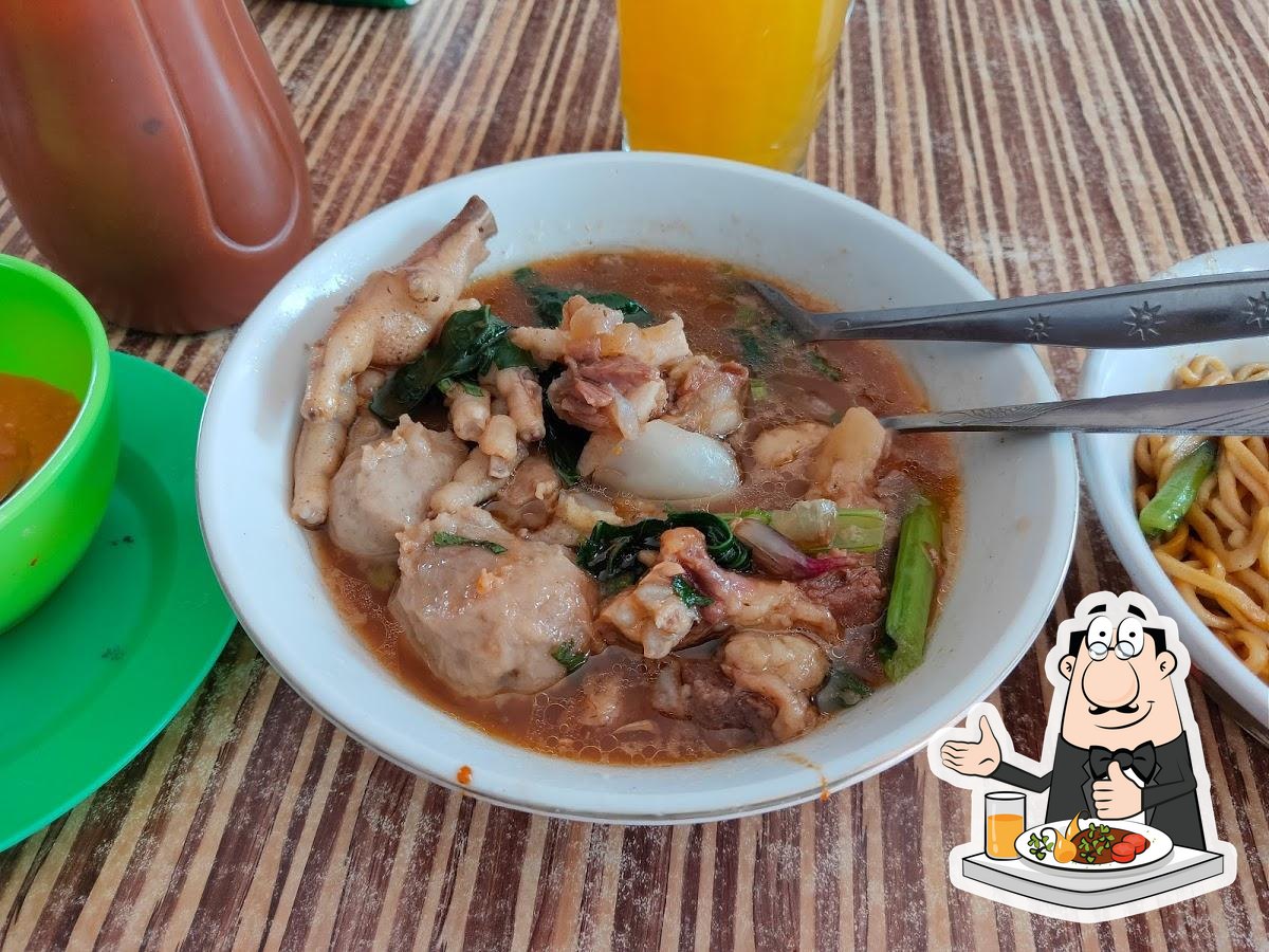 Bakso Mas Eko Maju restaurant, Bandung, Jl. Wastukencana No.103 ...