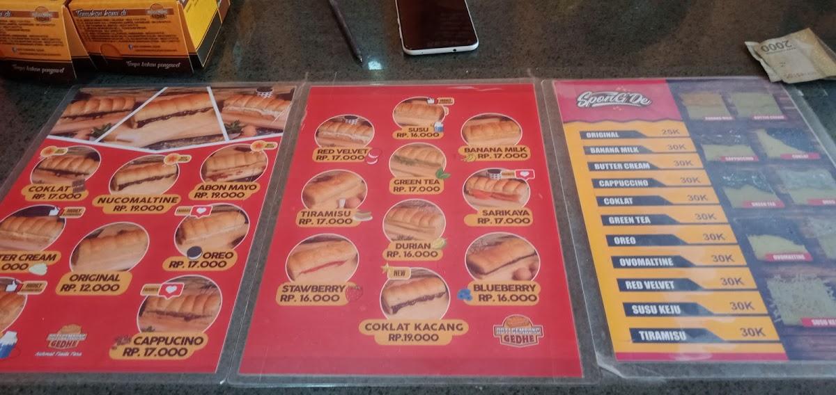 Menu at Roti Gembong Gedhe Pandean, Semarang
