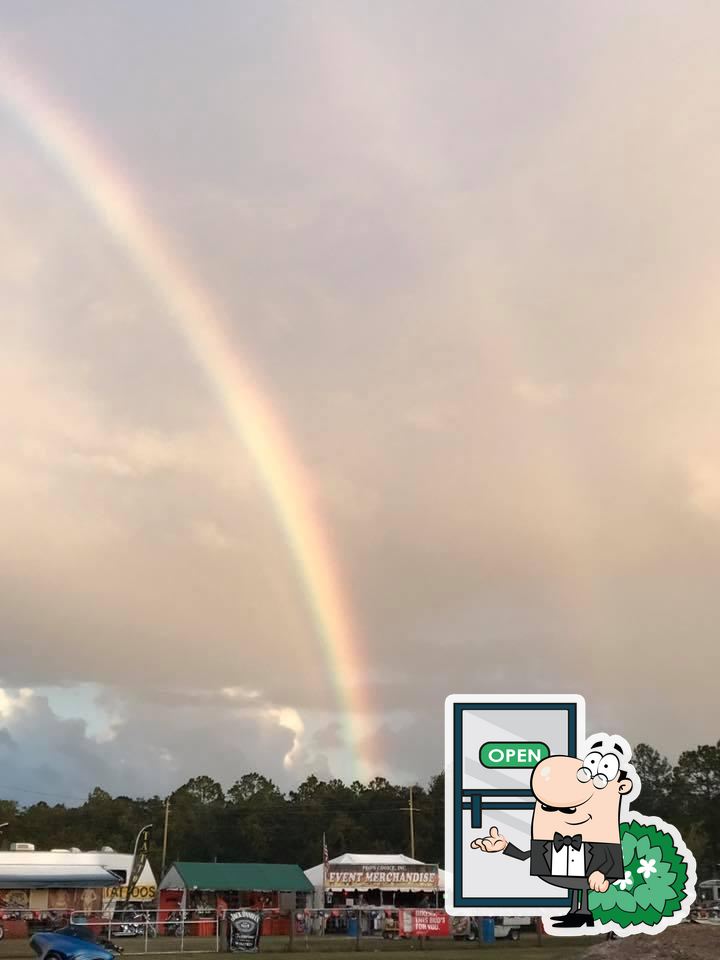 Sopotnick's Cabbage Patch Bar in New Smyrna Beach - Restaurant reviews