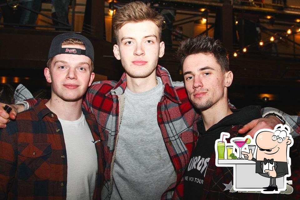 Dallas Night Club in Kitchener - Restaurant reviews