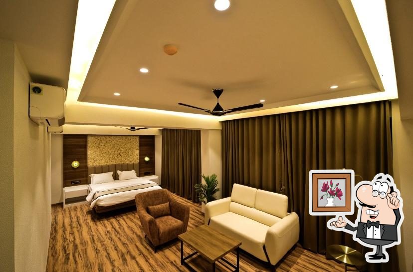 Hotel Grand Yashoda, Beed - Restaurant reviews