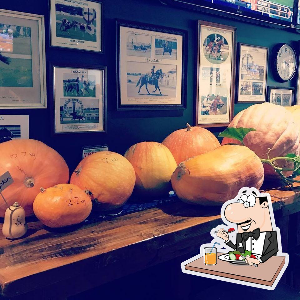 The Flying Mullet Sports Bar in Papamoa - Restaurant reviews