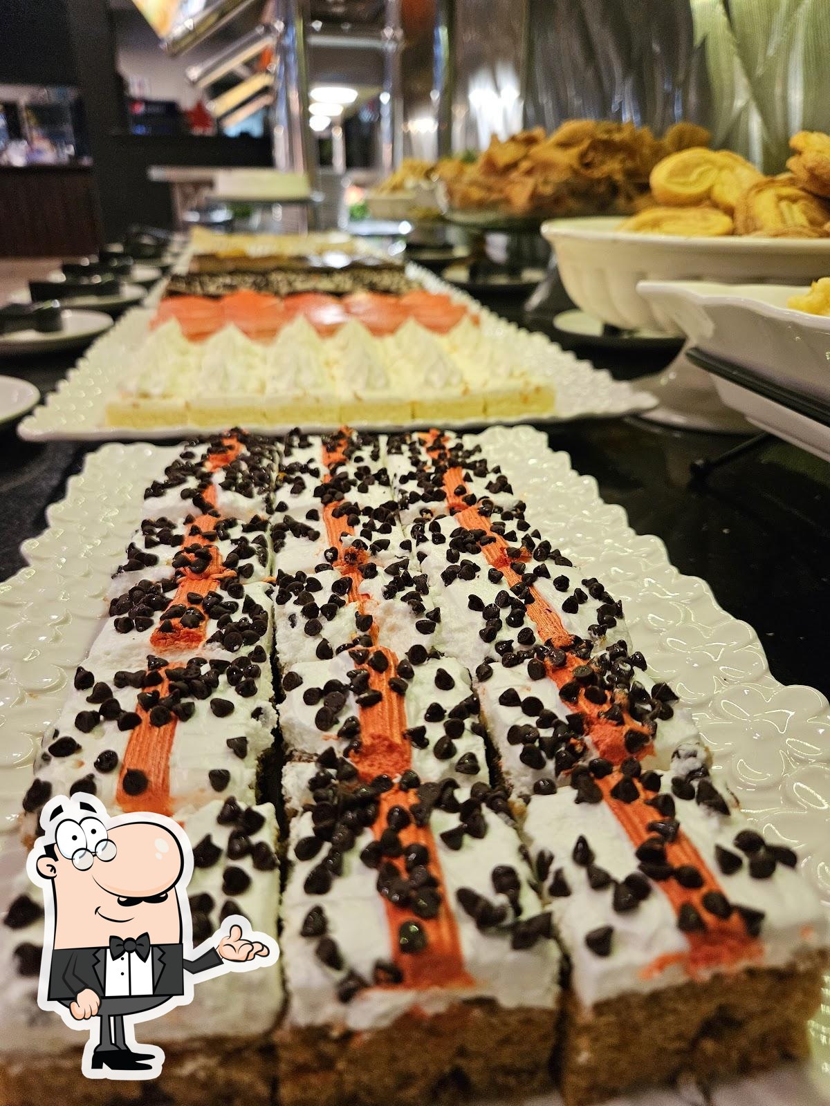 Maple Leaf Queen's Buffet, Moncton - Restaurant menu, prices and reviews