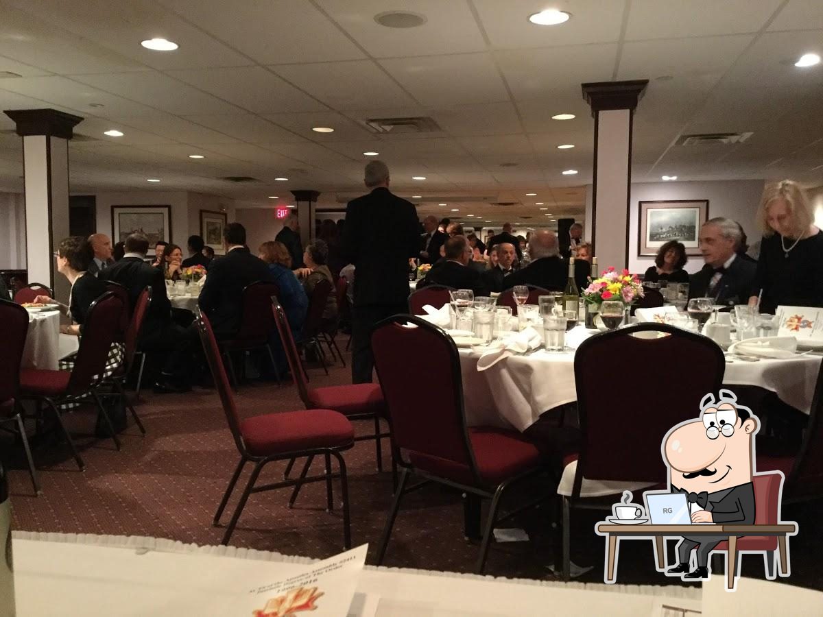 P.J. Skidoos, Fairfax - Restaurant menu, prices and reviews