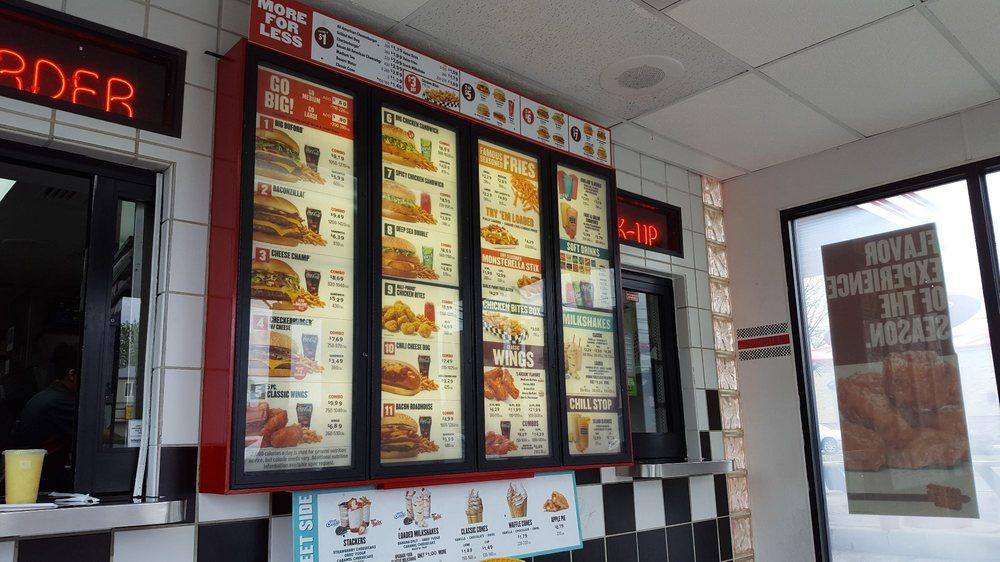 Menu at Checkers fast food, Amityville, 800 Broadway