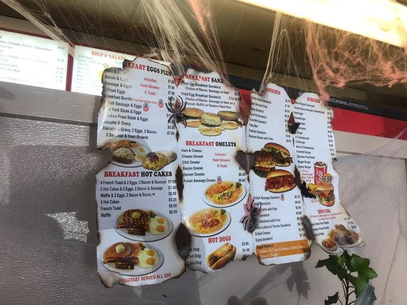 Carta del restaurante Golden Burger, Long Beach, E 4th St