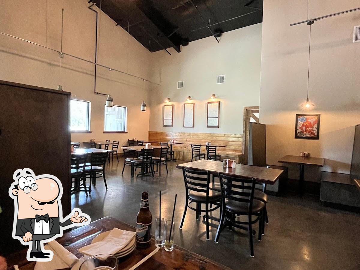 Pelican Pointe, Lufkin - Restaurant menu, prices and reviews