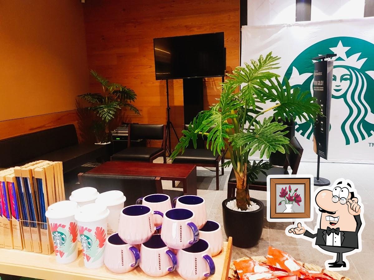 Starbucks Cavendish Square, Cape Town - Restaurant reviews