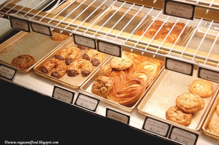 Menu at Aux Delices Bakery Cafe, Pasadena