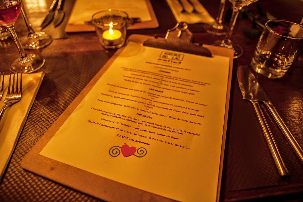Menu at Auberge du Lac restaurant, Isigny-le-Buat