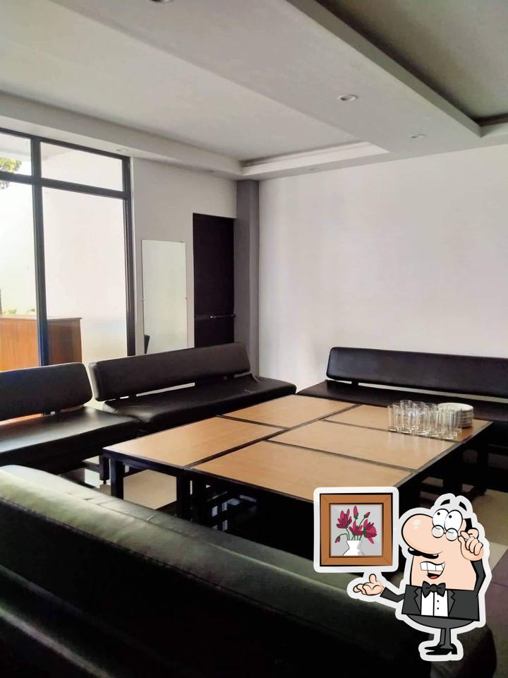 Buffed n' Barbed, Kawit - Restaurant menu, prices and reviews