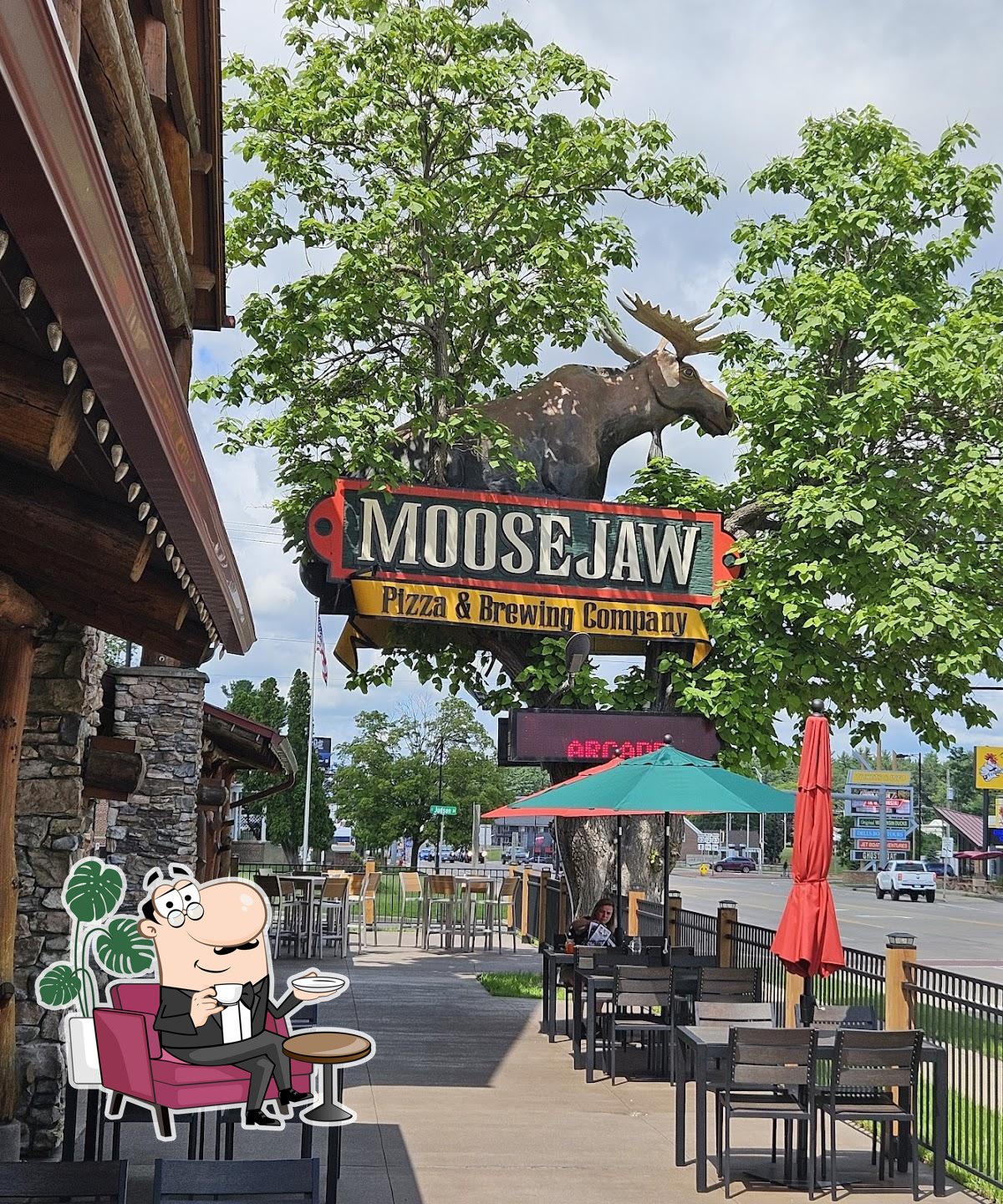 Moosejaw Pizza & Dells Brewing Co., Wisconsin Dells - Restaurant menu ...