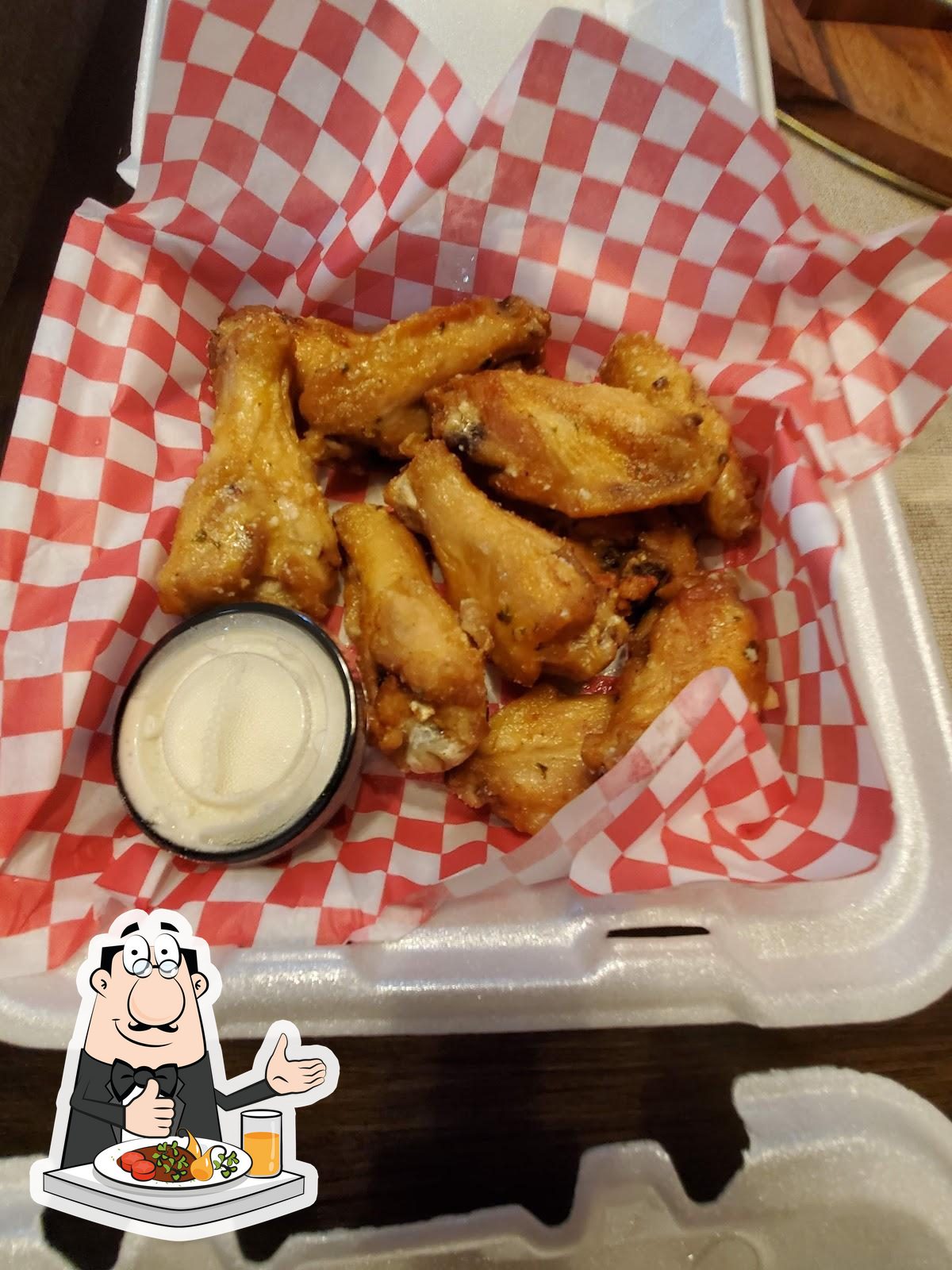 The Red Frog, 88 16th Ave SW in Cedar Rapids - Restaurant menu and reviews