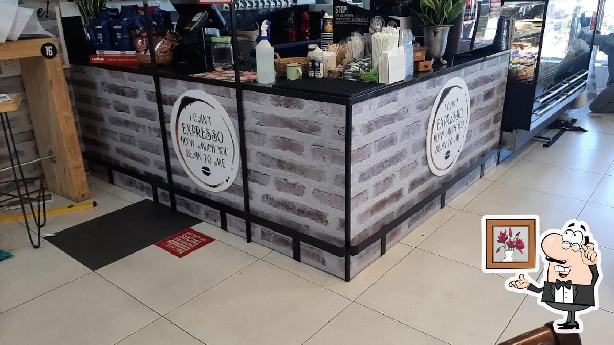 Bean Tree Coffee Shop PLATTEKLOOF SPAR restaurant, Kapstadt ...