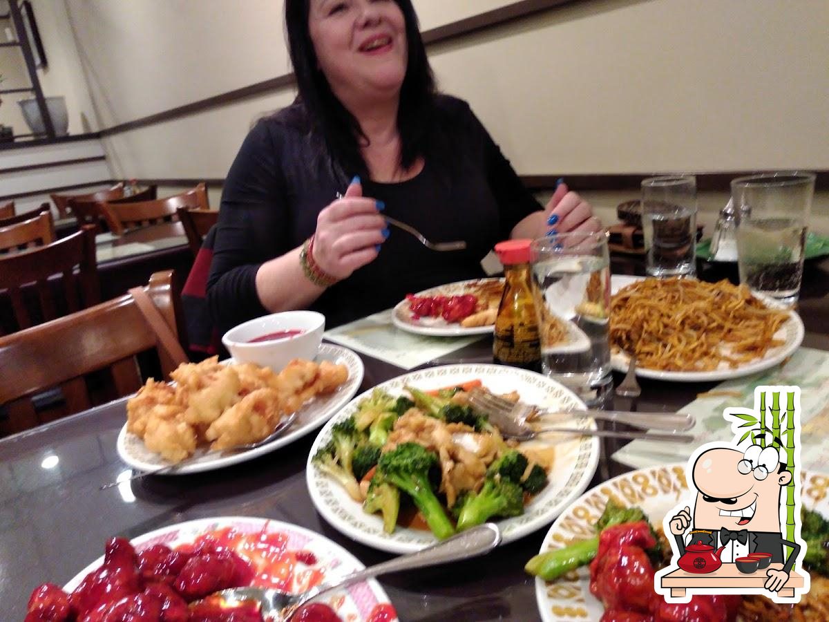 Lum's Chinese Restaurant in Victoria - Restaurant menu and reviews