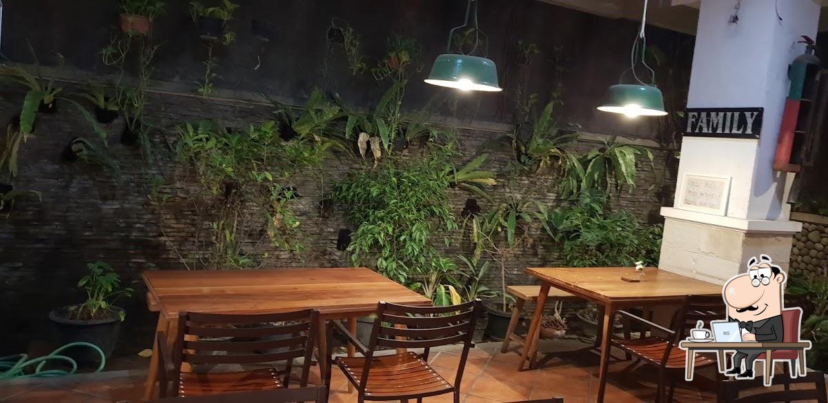 Maps Resto restaurant, Surakarta - Restaurant reviews