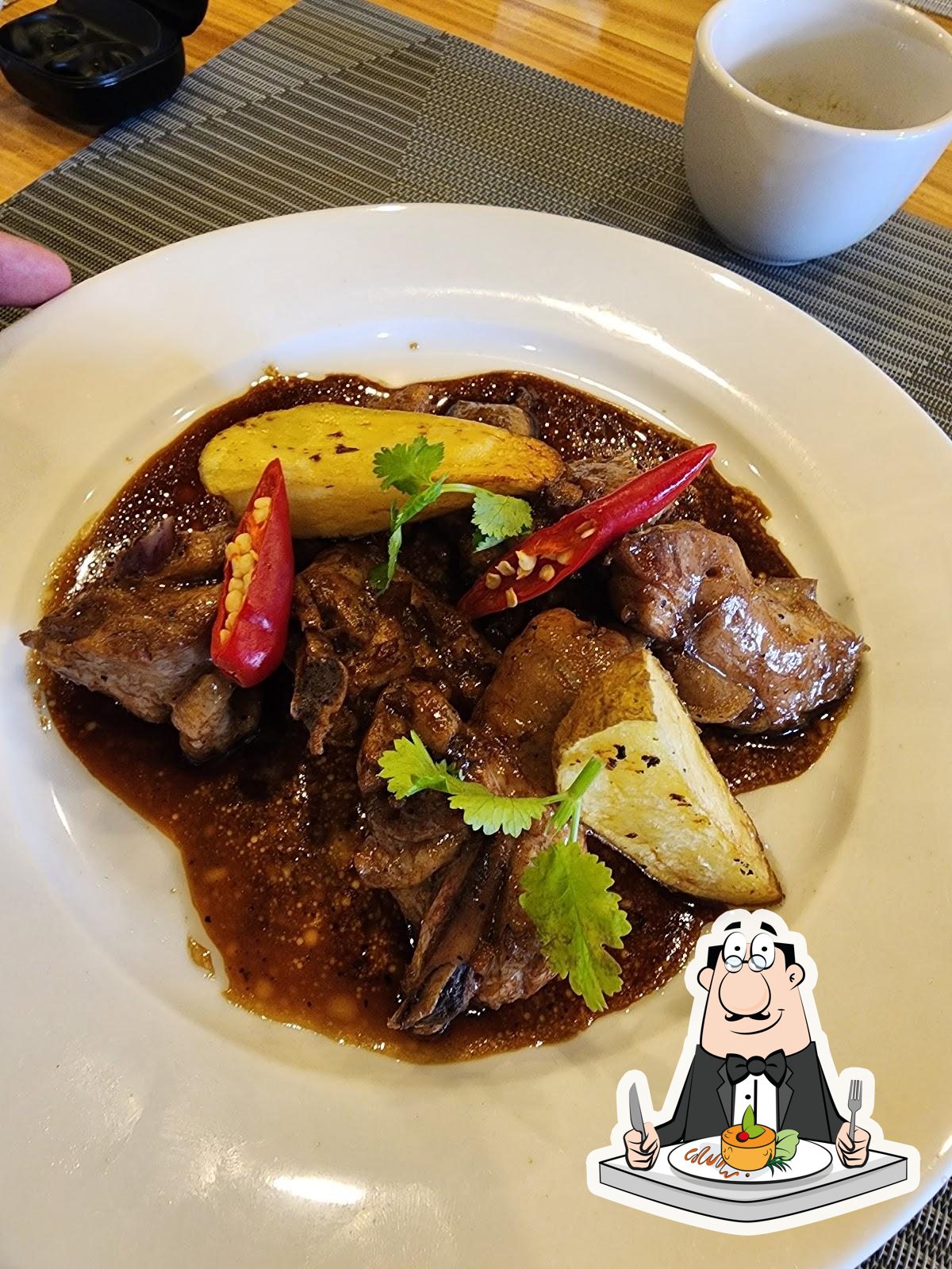 Manu's Restaurant, Makati - Restaurant reviews