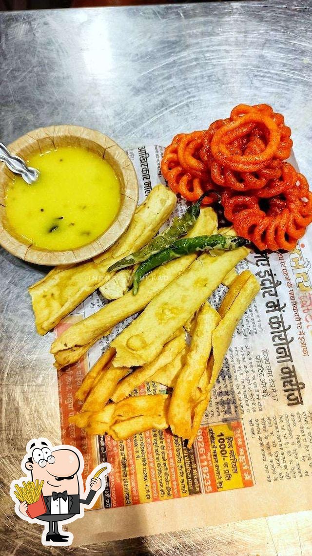Shri Krishna Chat Centre, Indore - Restaurant menu and reviews