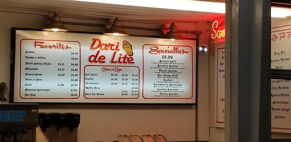 Menu at Dari DeLite, Windsor