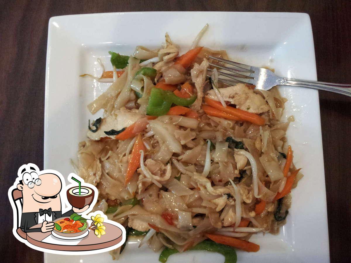 Pad Thai Kitchen in Farmington - Thai restaurant menu and reviews