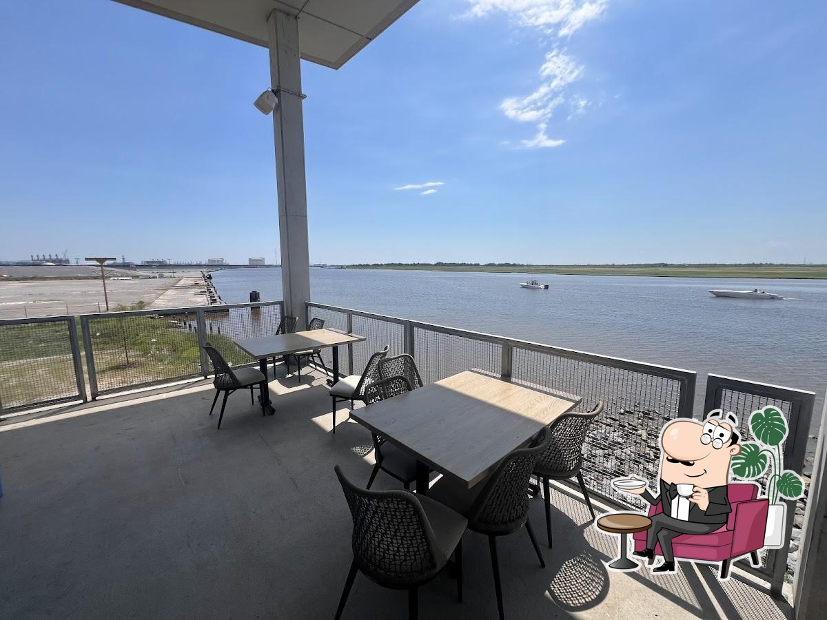 Lighthouse Bend, Cameron - Restaurant menu, prices and reviews