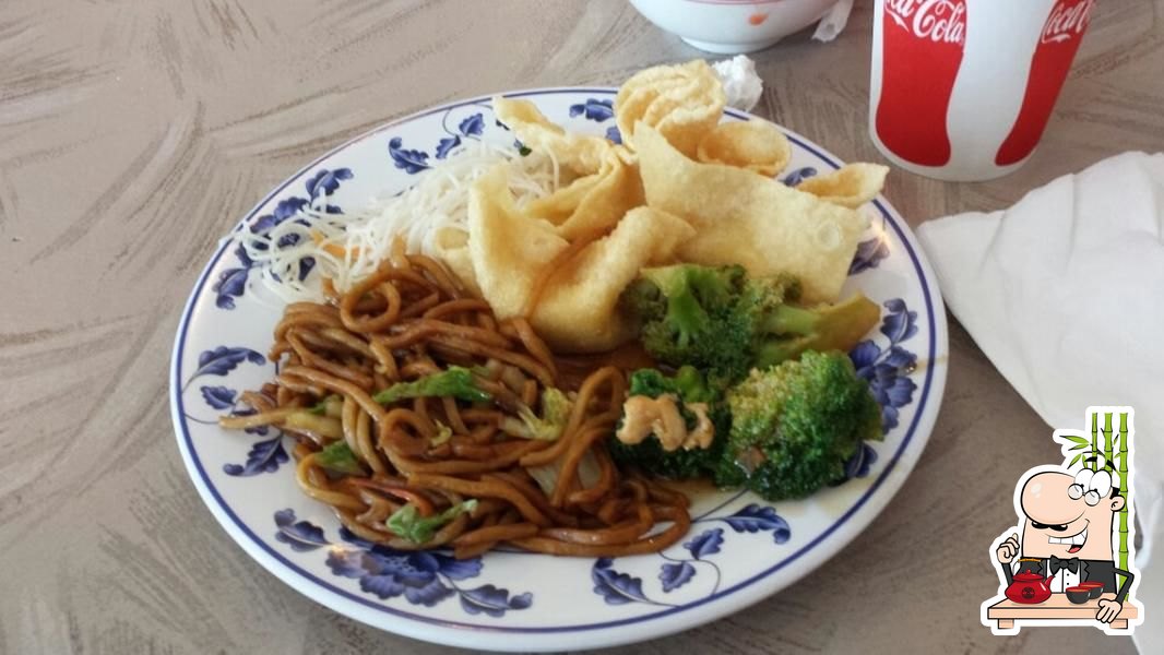Great Dragon, 3500 Dodge St Suite 125 in Dubuque - Restaurant menu and ...
