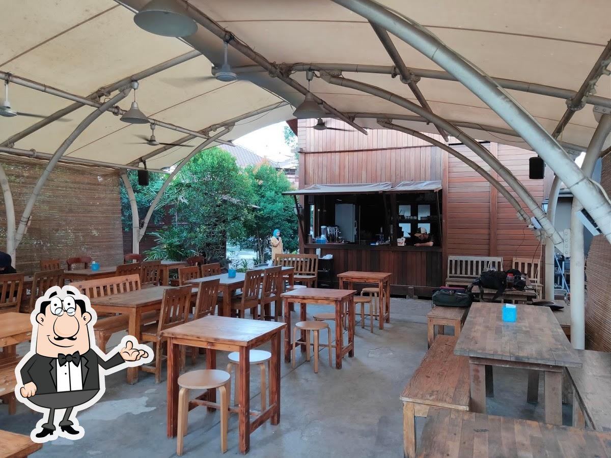 Rumah Kayu restaurant, Cilegon - Restaurant reviews
