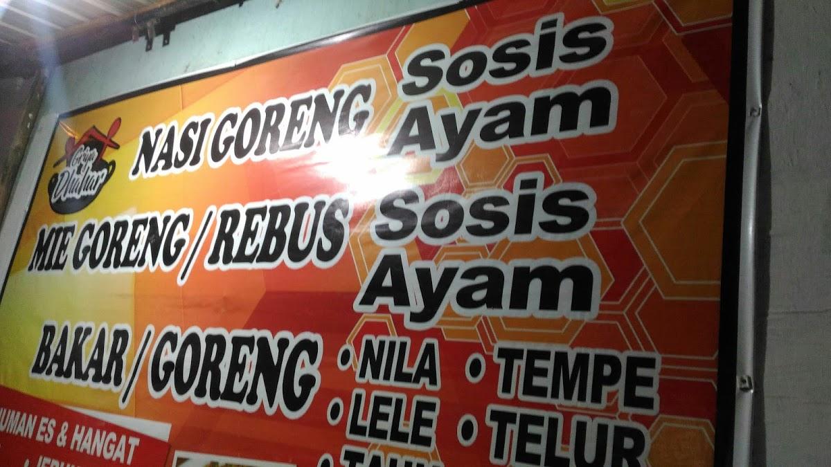 Griya Dhahar(Nasgor Dan Mie Goreng/rebus) restaurant, Kudus