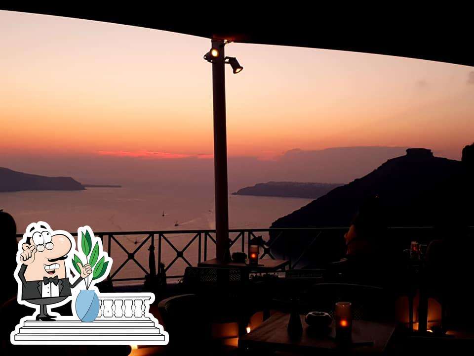 Vr Cafe Bar, Thera - Restaurant reviews