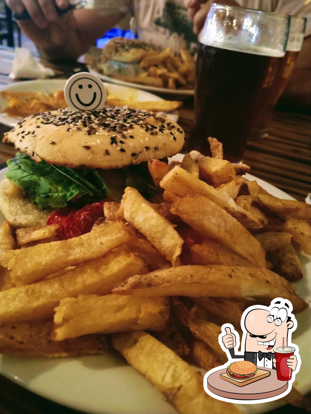 Asgard Bar, José C. Paz - Opiniones del restaurante