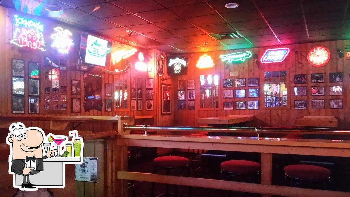 Silver Spike Saloon in Winnipeg - Restaurant reviews