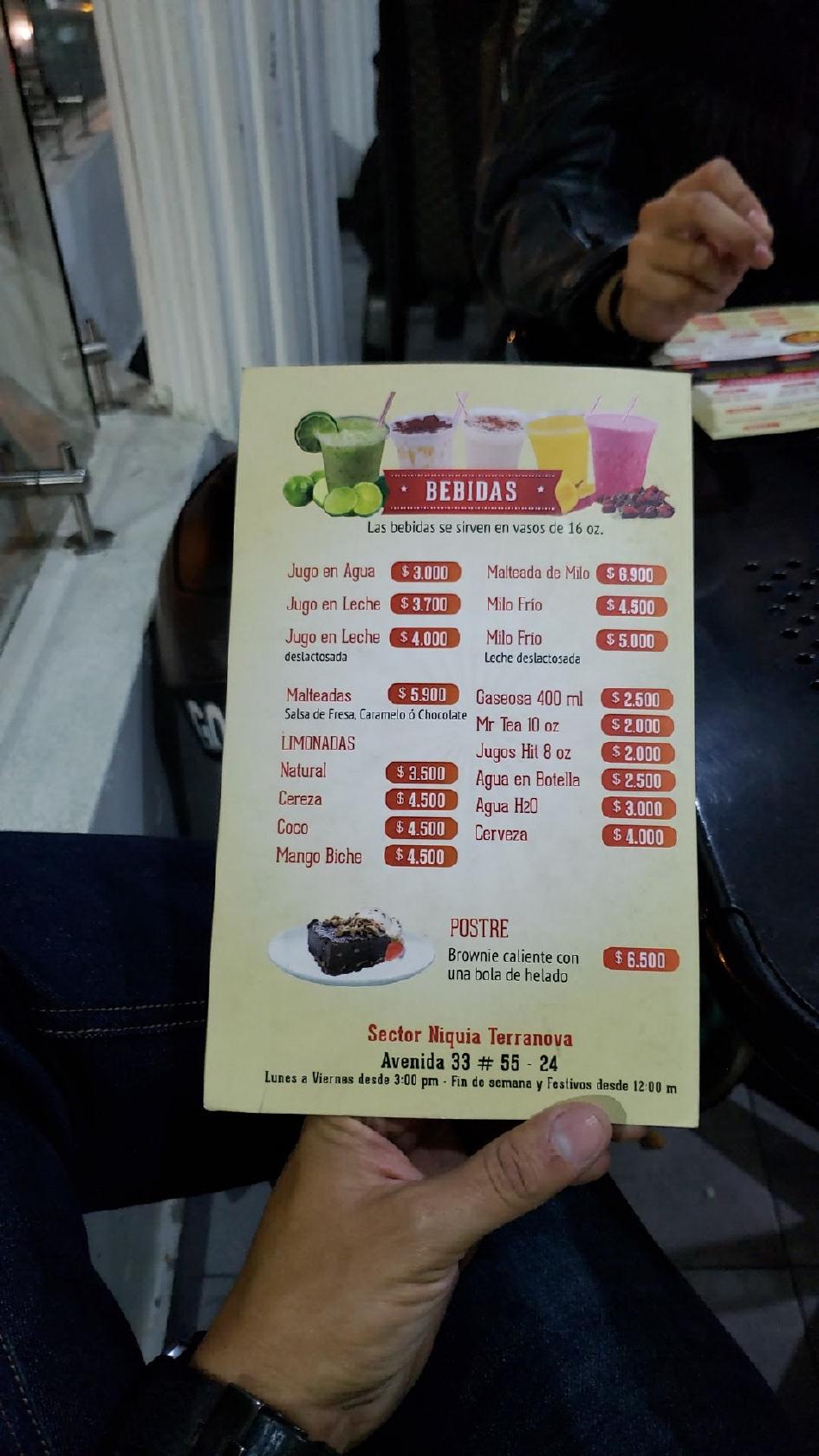 Menu at Que Arepa restaurant, Bello
