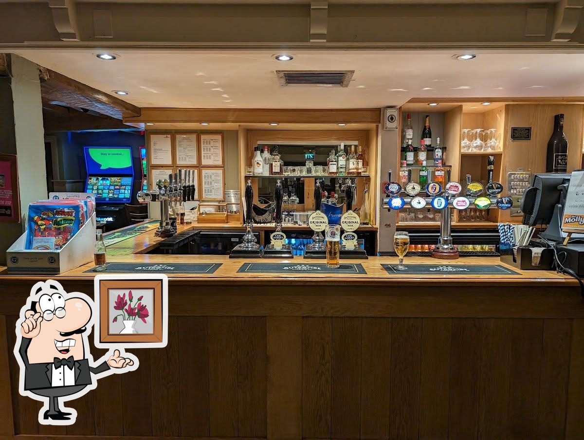 The Badminton Arms, Bristol - Restaurant menu, prices and reviews