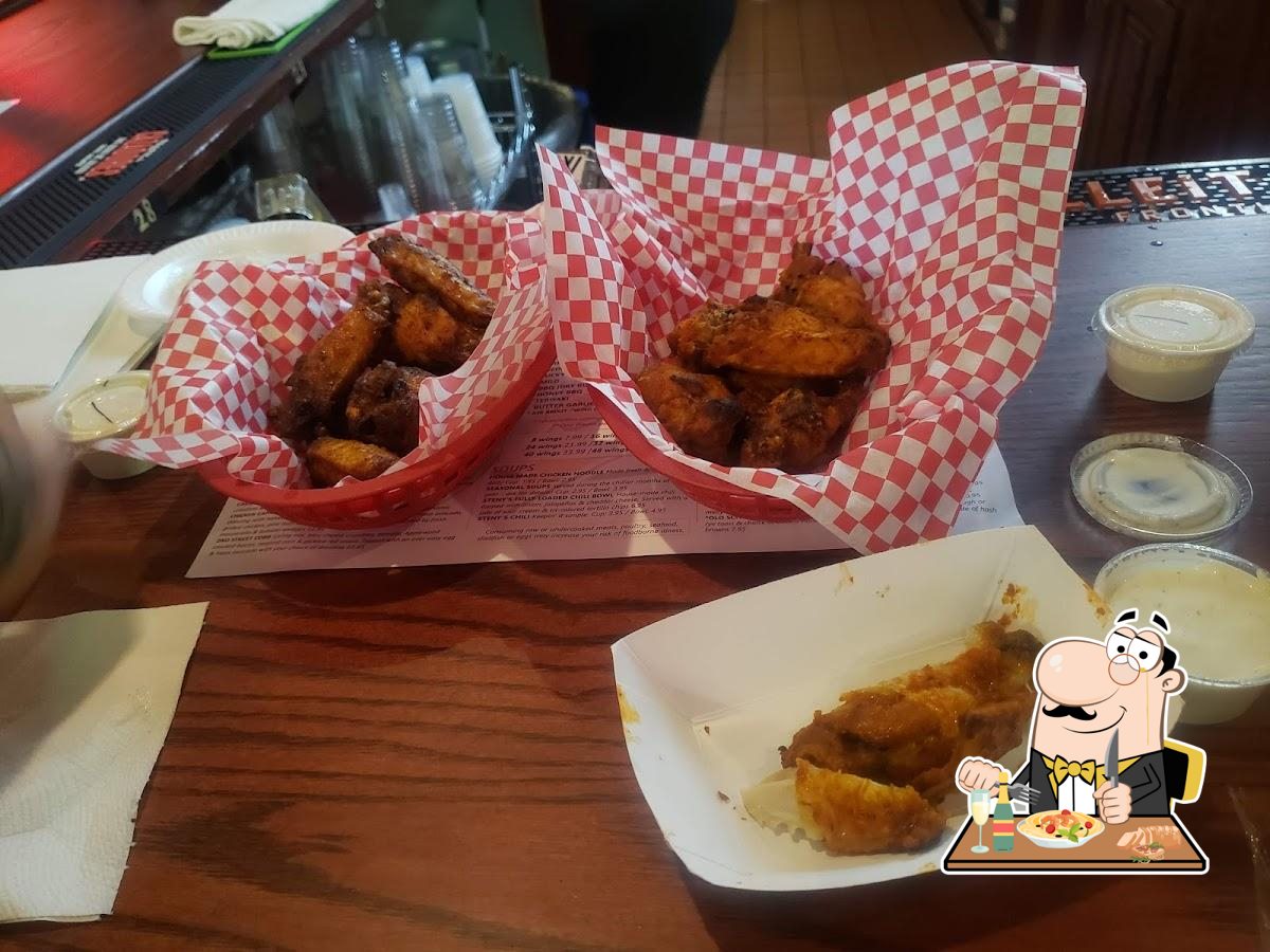 Steny's Tavern & Grill in Milwaukee - Restaurant reviews