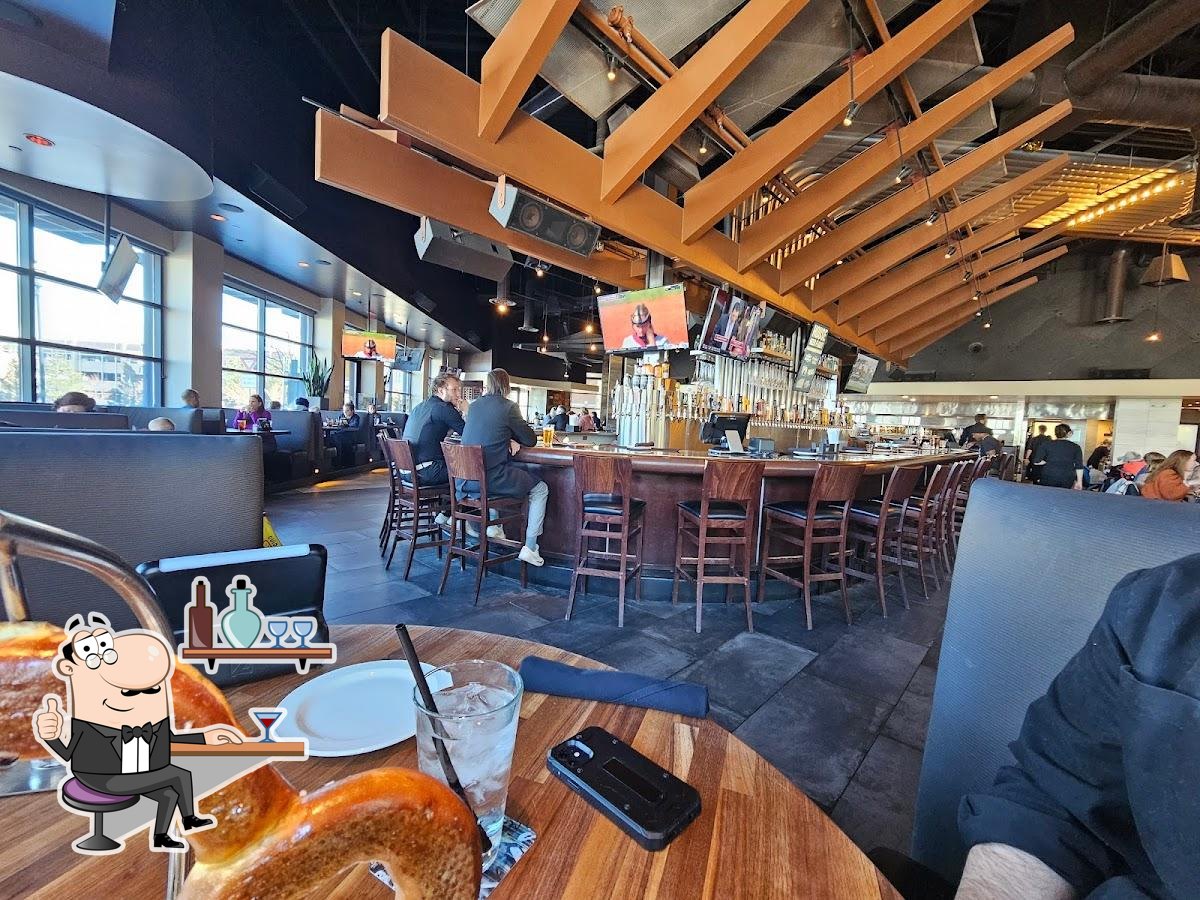 Yard House, Lakewood - Restaurant menu, prices and reviews