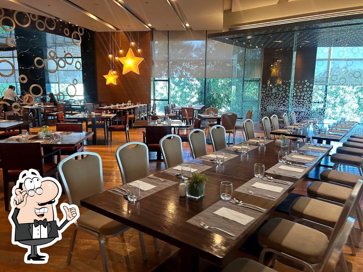 Feria Radisson Blu Cebu, Cebu City - Restaurant menu, prices and reviews