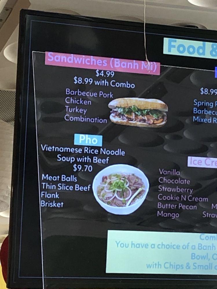 Menu at Deluxe Tapioca pub & bar, Huntsville