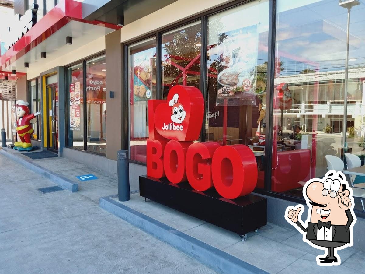 Jollibee, Bogo City - Restaurant menu, prices and reviews