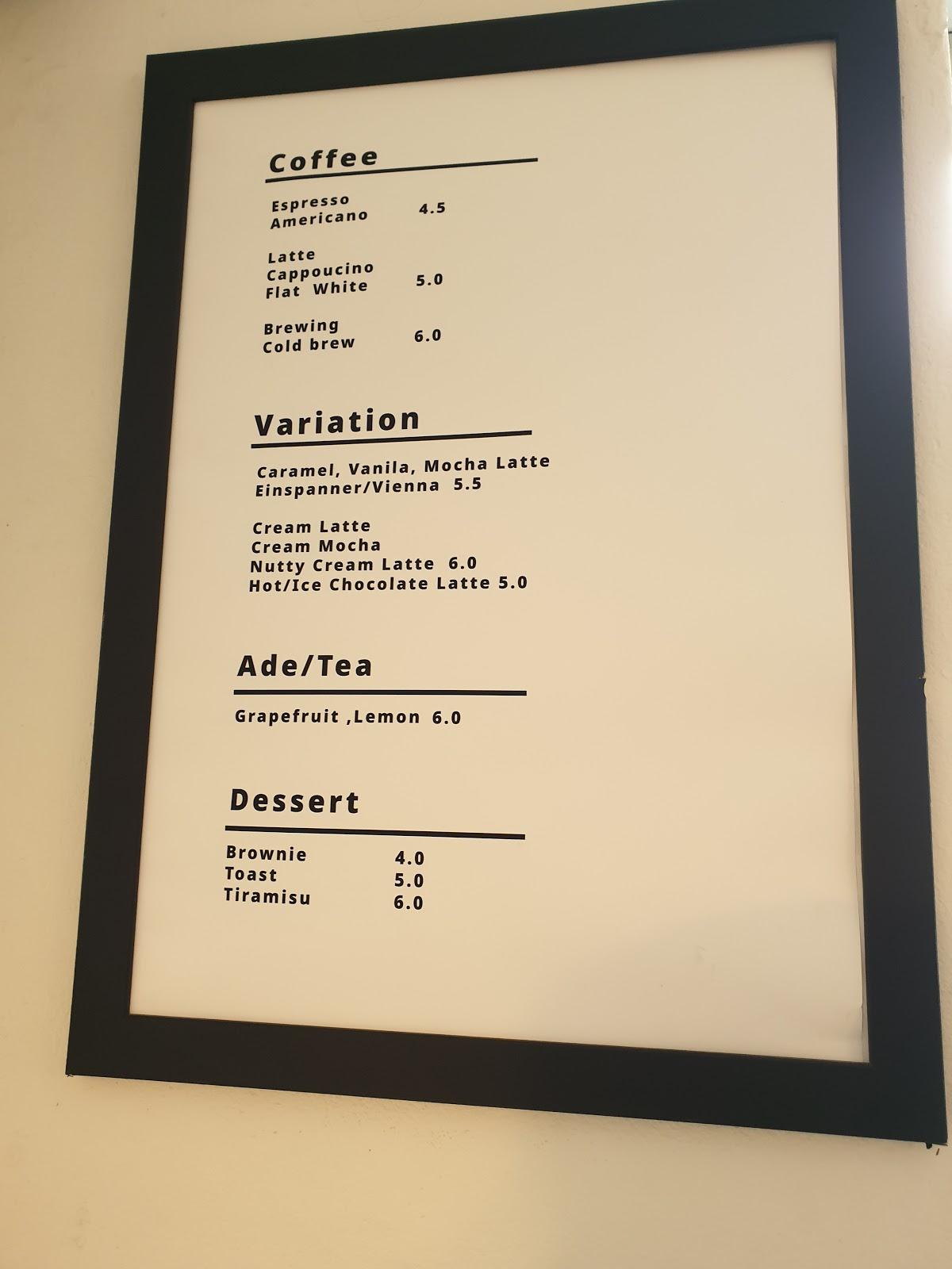 Menu at Under Crema cafe, Seoul