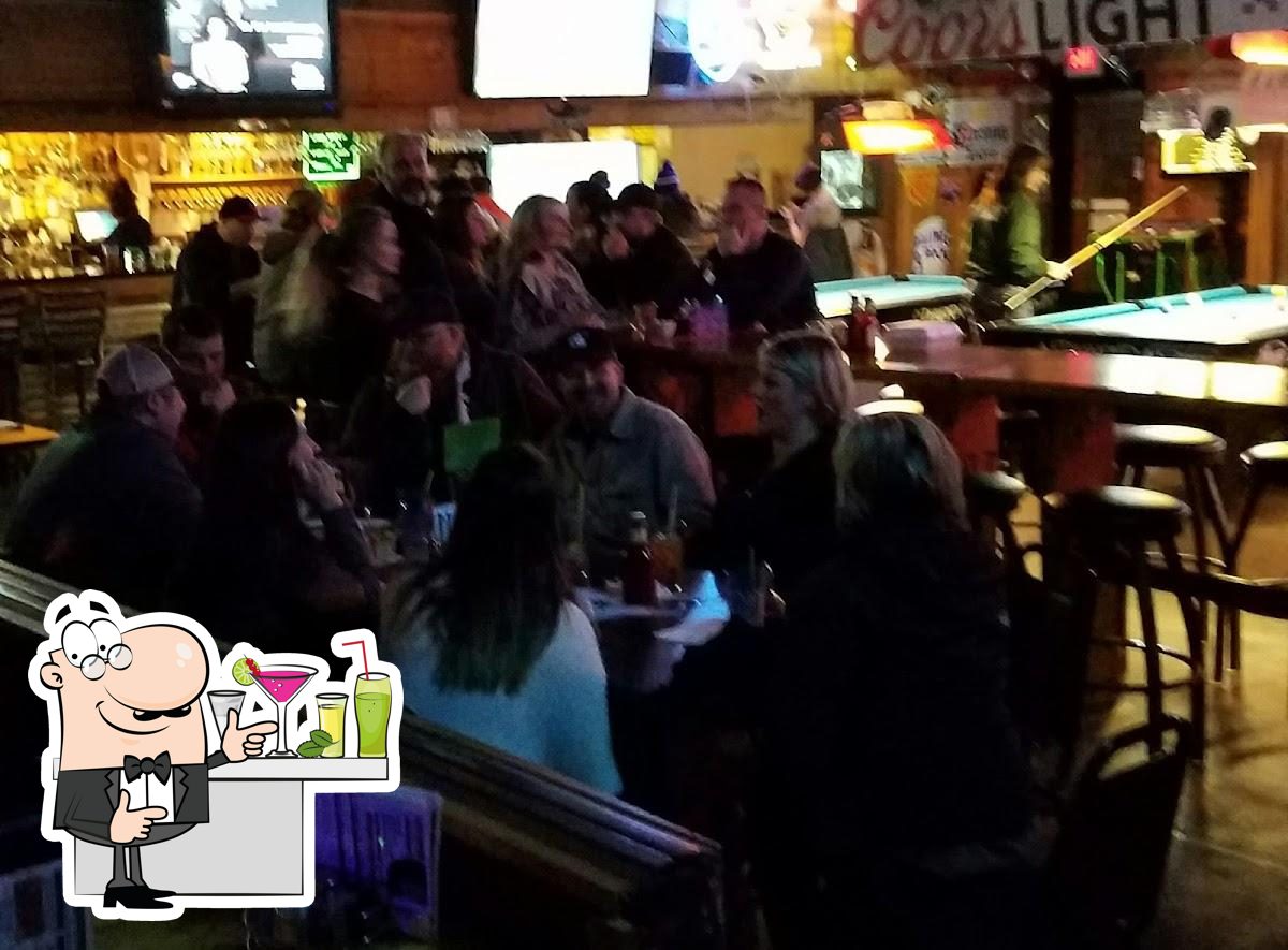 Wichita Bar & Grill in Oregon City - Restaurant menu and reviews