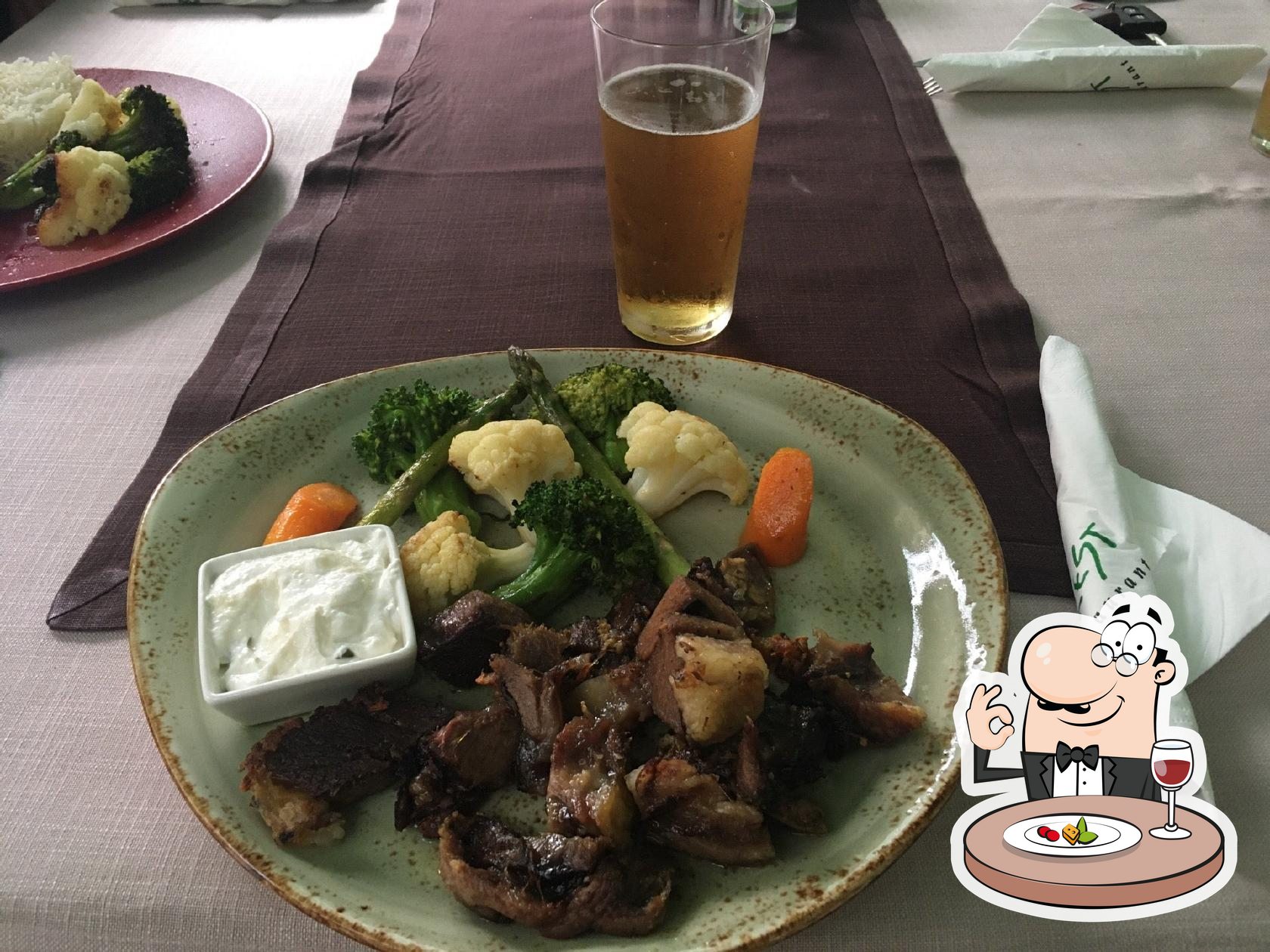 Forest, Sinaia - Restaurant reviews