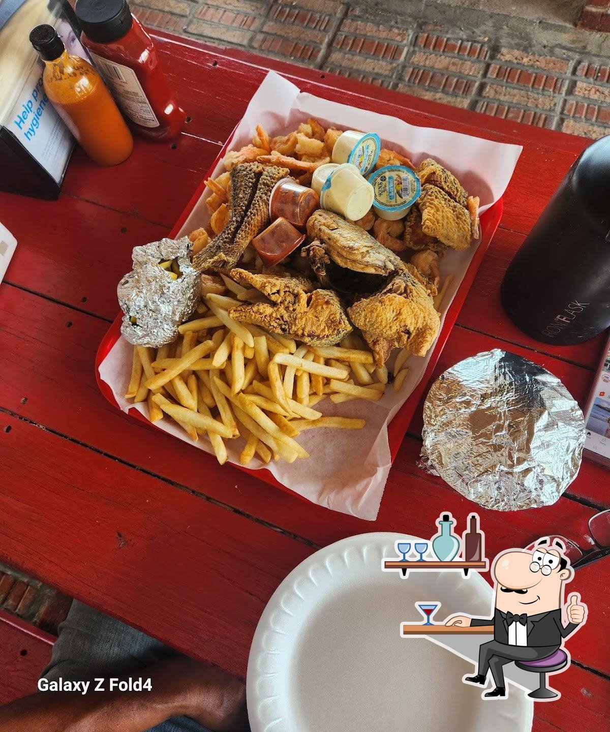 Pier 8, Seabrook - Restaurant menu, prices and reviews